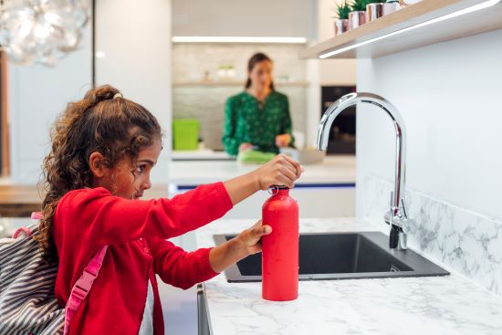 How much water should children drink? | AAP News | American Academy of ...
